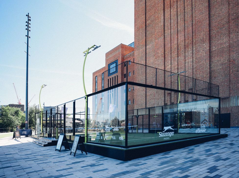 Batter­sea - Open 9AM-10PM, 1 Panoramic court, Fully staffed + serviced ...